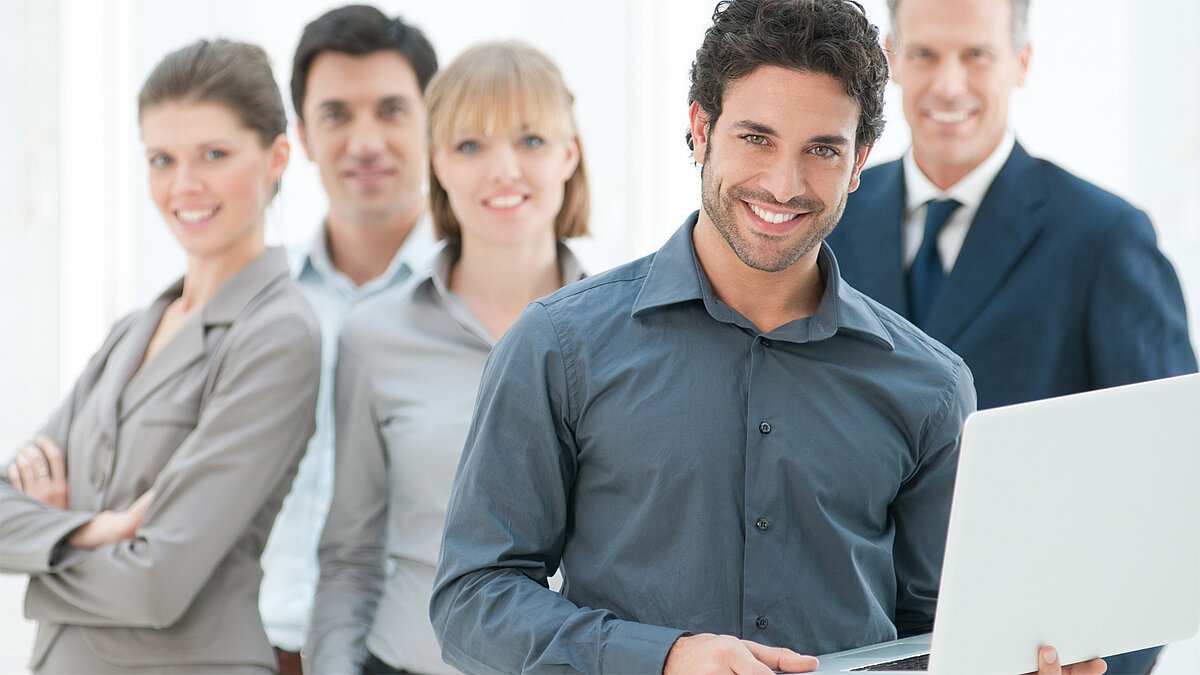 Listen der Anbieter von Studiengängen nach § 8a sowie § 13b WPO aktualisiert